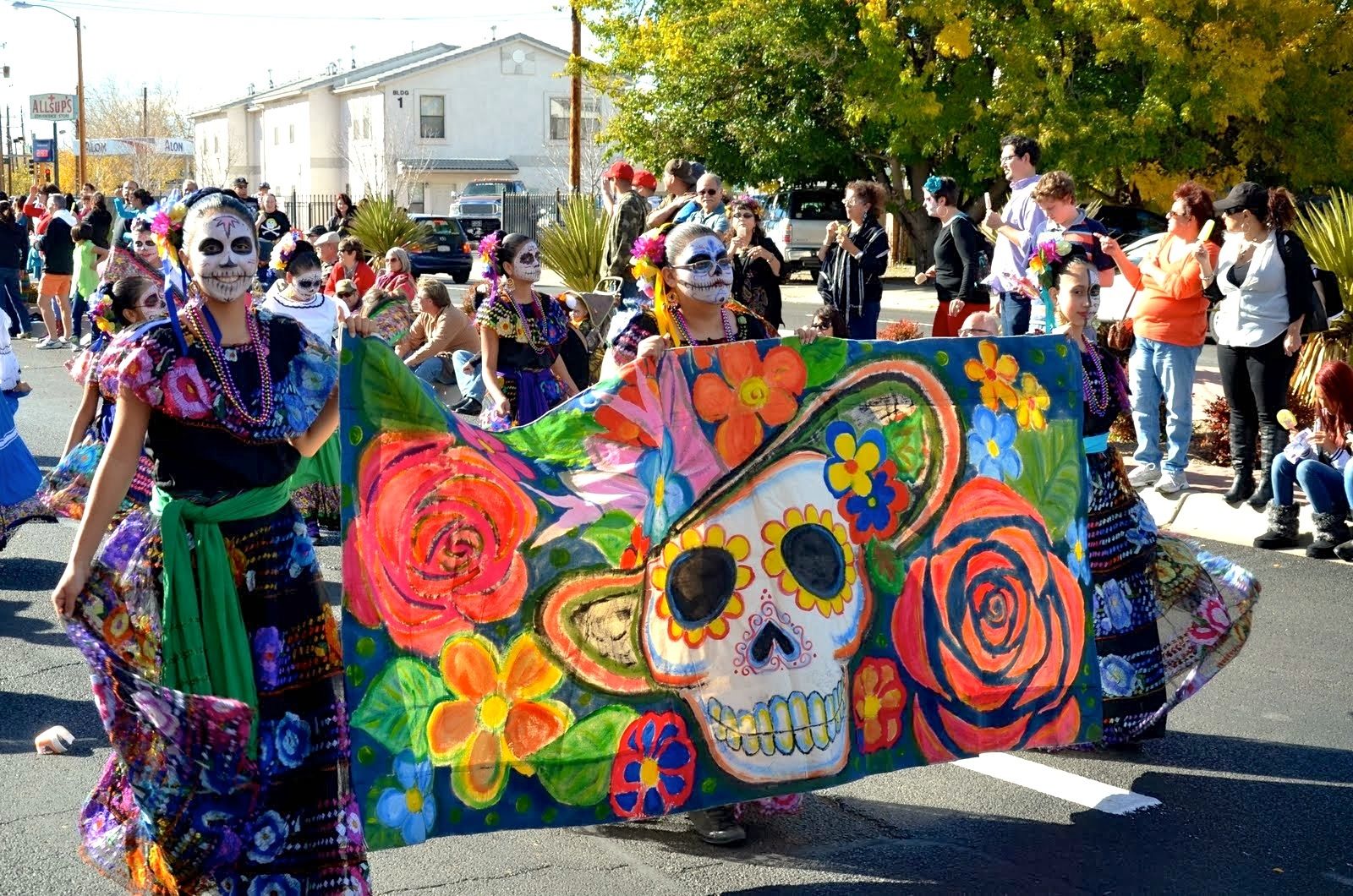 EL DÍA DE LOS MUERTOS – Walking Together in Faith